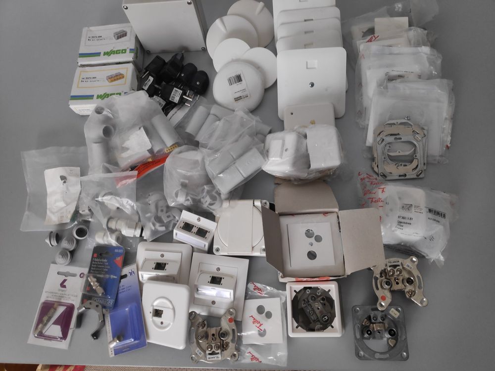 Elektro Material (Neu (gemäss Beschreibung)) in Sirnach für CHF 20 ...