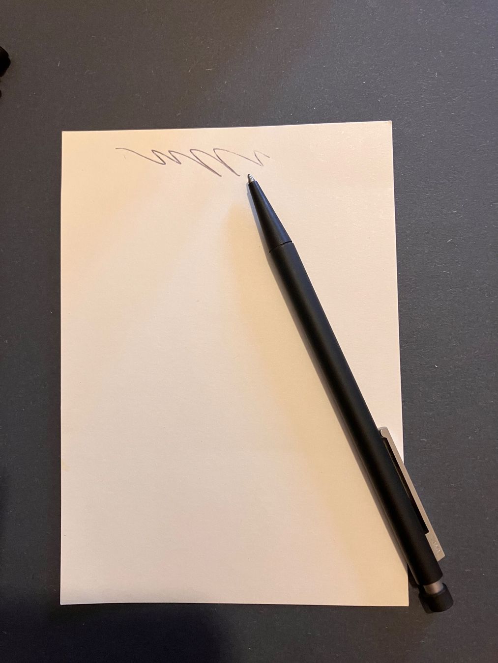 Stylo + Porte-mine (Neuf avec emballage d'origine) à St-Triphon pour ...