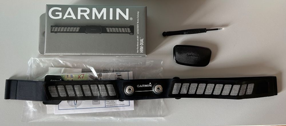 GARMIN HRM-Dual Premium-Herzfrequenz-Brustgurt / Pulsmesser (Neu ...