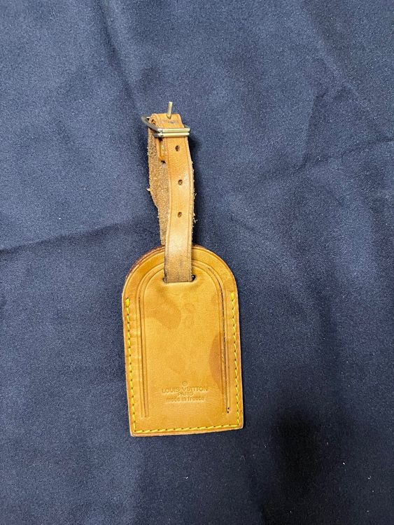 AUTHENTIC Louis Vuitton Tag (Gebraucht) in Biberist für CHF 1 – mit ...