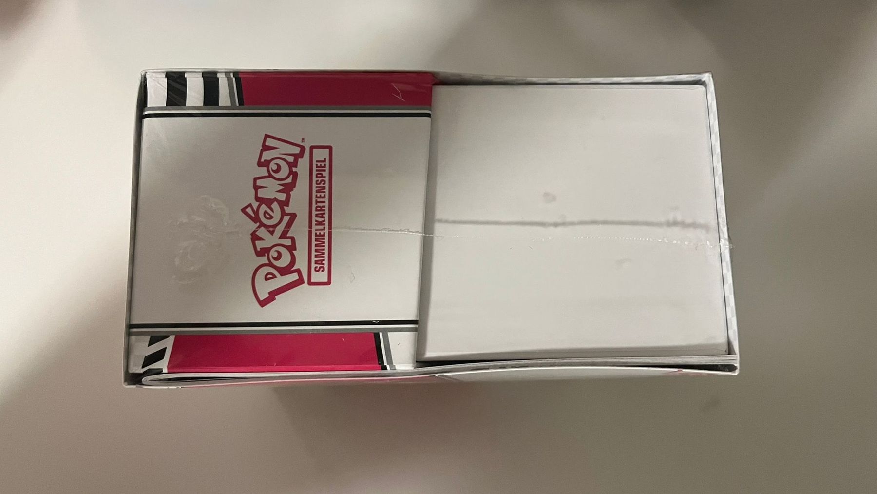 Pokemon weisse Flammen elite Trainer box🇩🇪 (Neu und originalverpackt ...