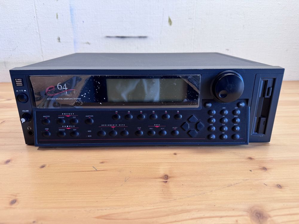 EMU E64 SAMPLER 64-VOICE DIGITAL SAMPLING SYSTEM | Kaufen auf Ricardo