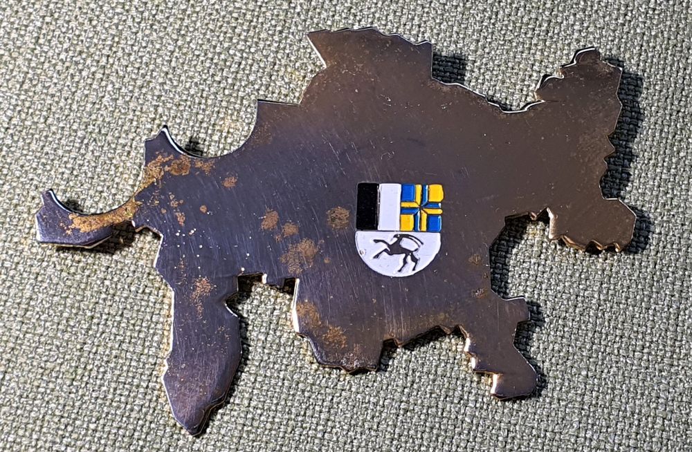 Box127 - Pin Wappen mit Kantonsgrenze - Graubünden (Gebraucht) in Reinach BL für CHF 2 – mit ...