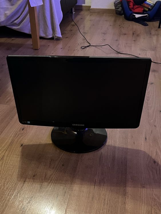 Samsung LED Monitor S22A100N - Guter Zustand! (Gebraucht) in ...
