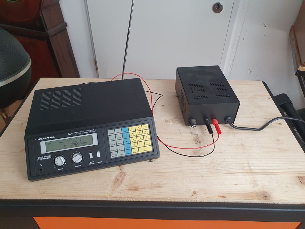 Realistic Pro 2004 Scanning Receiver mit Netzteil & Antenne (Gebraucht ...