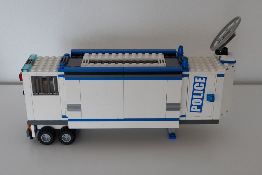 LEGO City 7288 Mobile Police Unit / Polizei Truck (Gebraucht) in Zürich ...