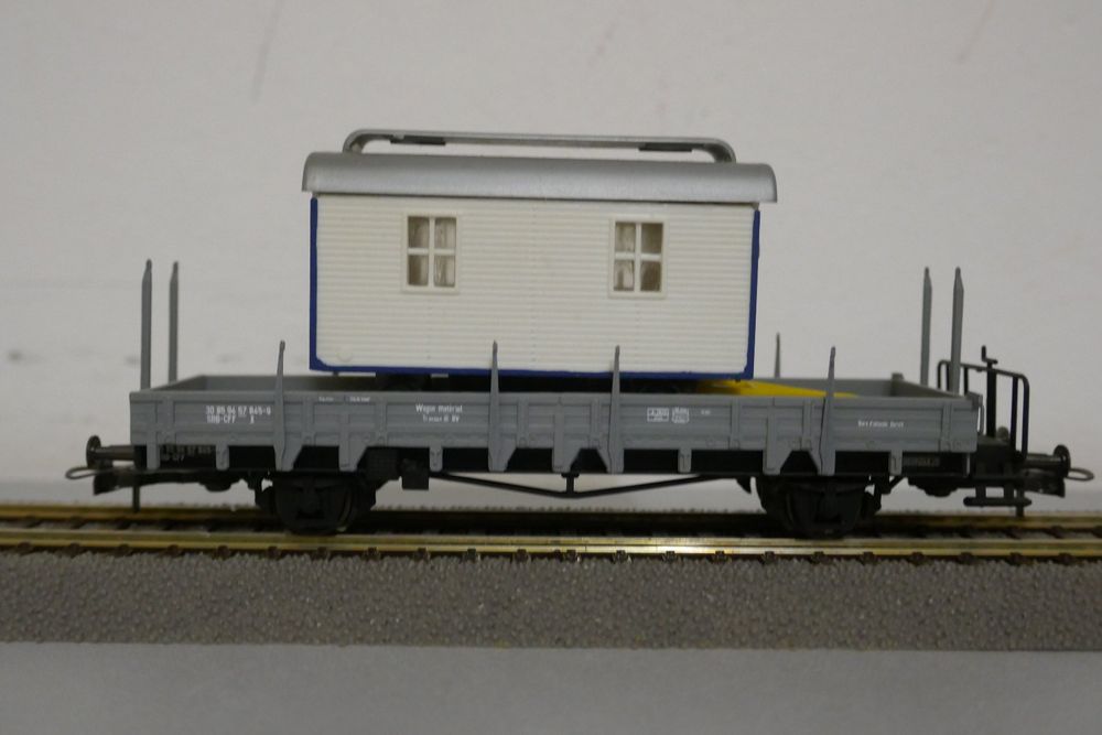 AKU 1018-F Rungenwagen SBB Kkkm mit KNIE Beladung H0 mit OVP (Neu ...