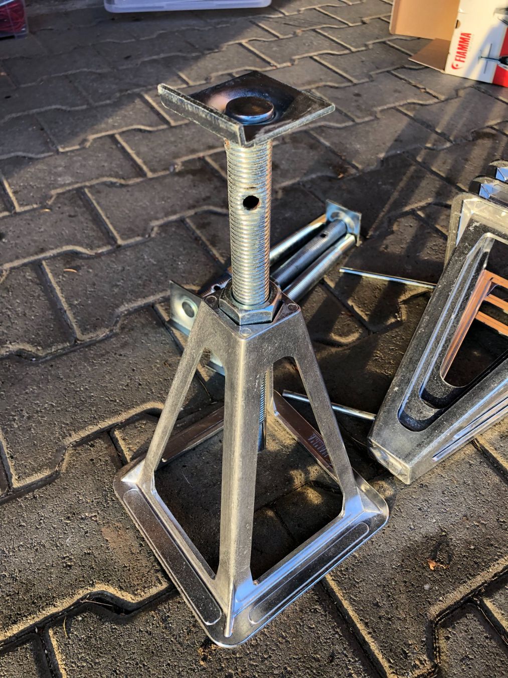 Fiamma Alu Jacks Stützen Unterst, 4 Stück (Gebraucht) in Wängi für CHF ...