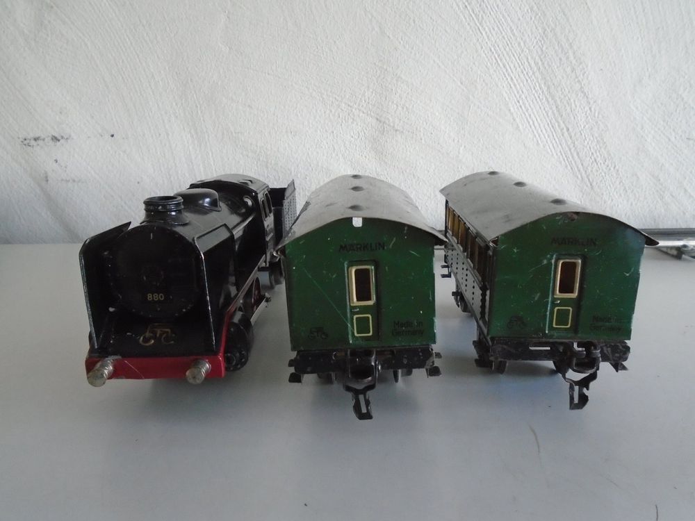 Märklin Spur 0: Uhrwerklok R 880 mit 2 Wagen 17230, ohne OVP (Gebraucht ...