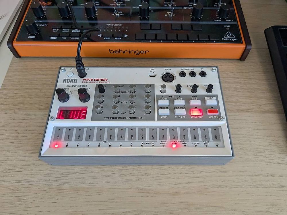 Volca Sample 2 (Gebraucht) in Zürich für CHF 120 – mit Lieferung auf ...