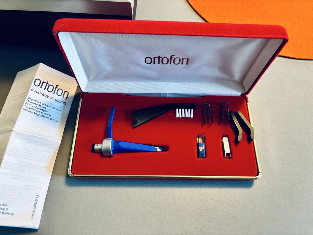 Technics SL-1200 MK2 Plattenspieler mit Zubehör (Gebraucht) in Zürich für CHF 650 – nur Abholung ...