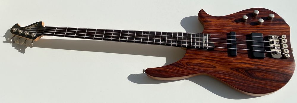Washburn E-Bass CB-14 (aktiv, 4 Saiten) - neuwertig | Kaufen auf Ricardo