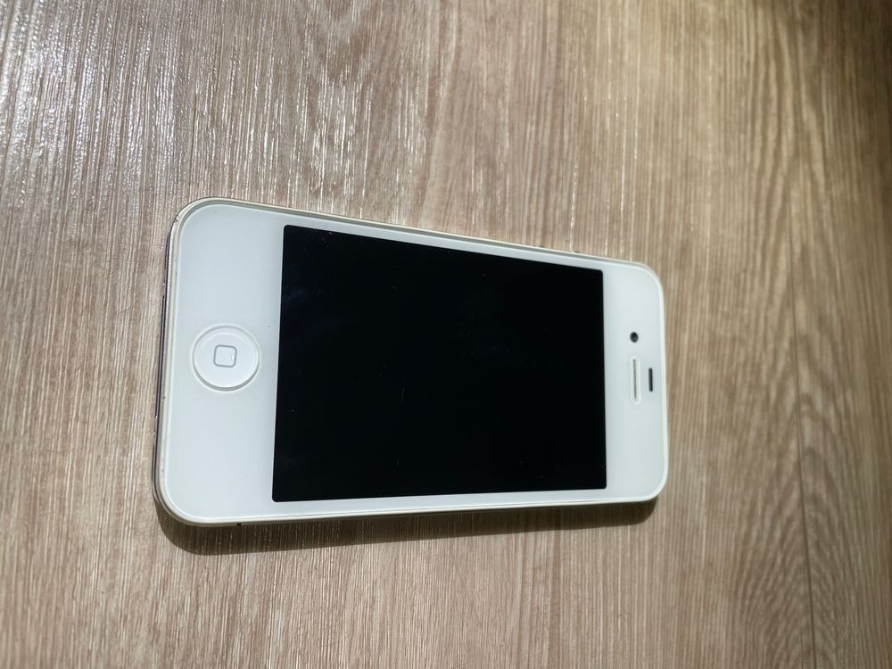 iPhone 4 (Defekt) in Finsterhennen für CHF 1 – mit Lieferung auf Ricardo kaufen