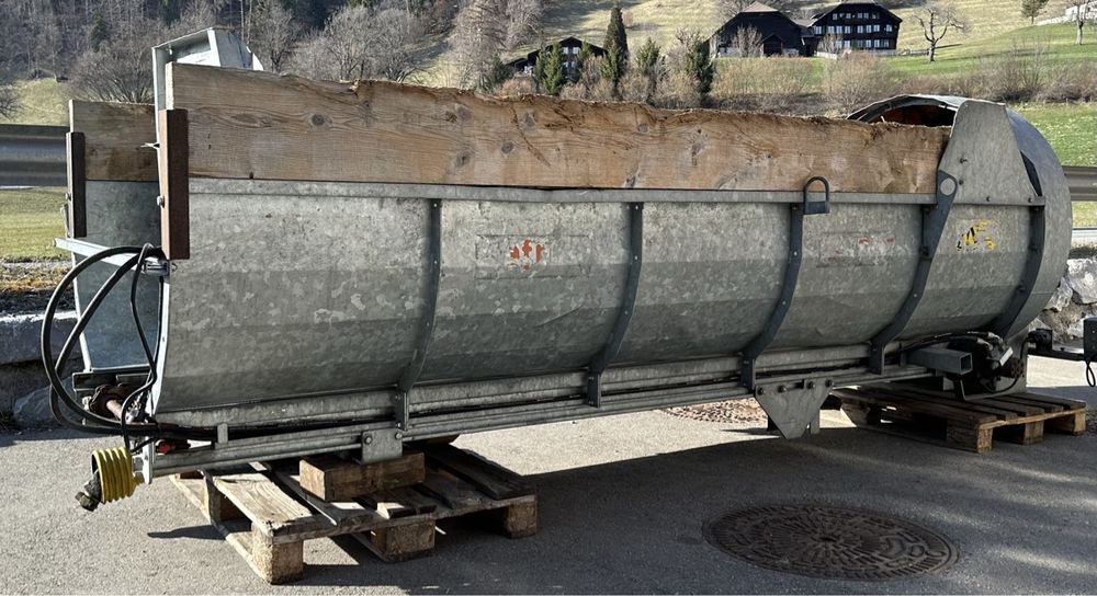 Aufbaustreuer Miststreuer Gafner 3100H Aebi TP (Gebraucht) in Gstaad ...