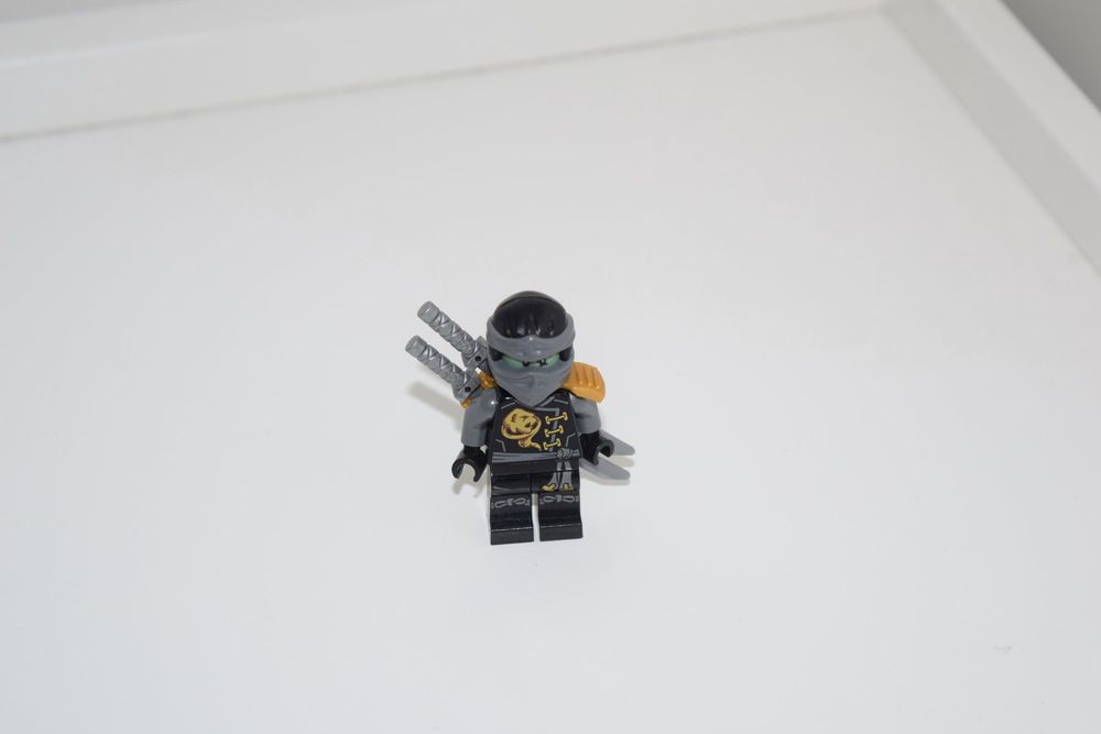 Lego Ninjago Cole Skybound Ghost SELTEN Figur (Gebraucht) in Uznach für ...
