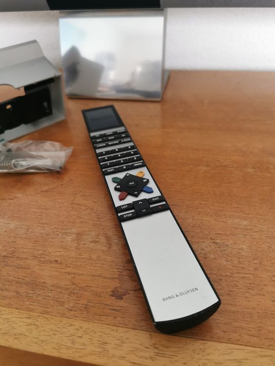 Beolab 3500 inkl. Beo4, Standfuss und Wandhalterung (Gebraucht) in für ...