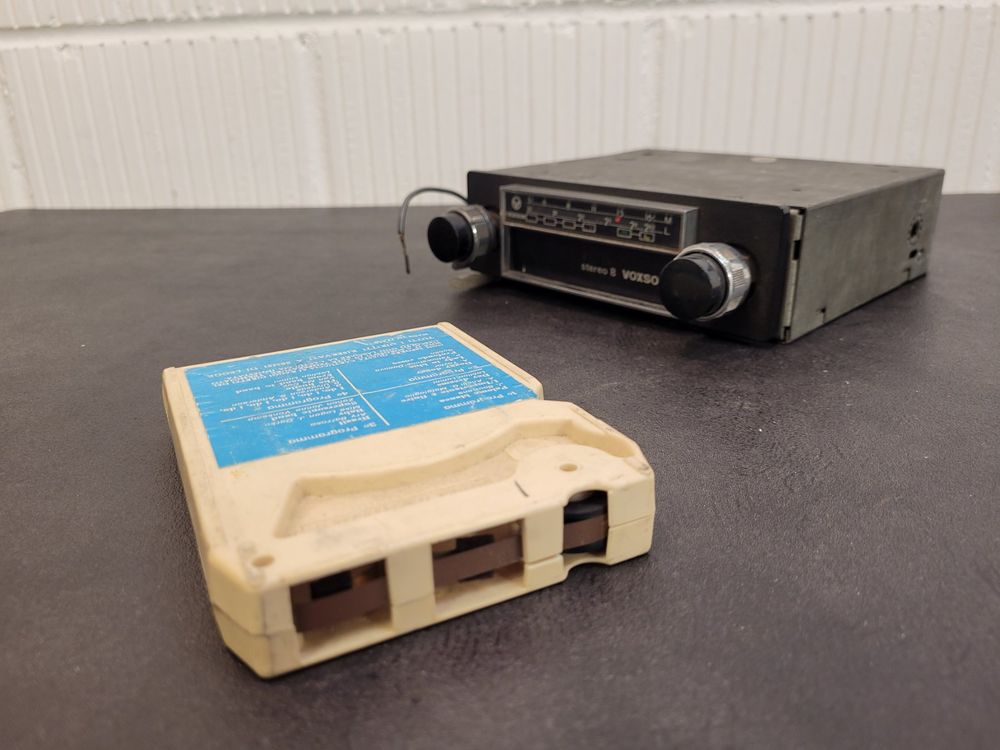 VOXSON Stereo 8-Track Autoradio Cassette Player mit Kassette | Acheter sur Ricardo