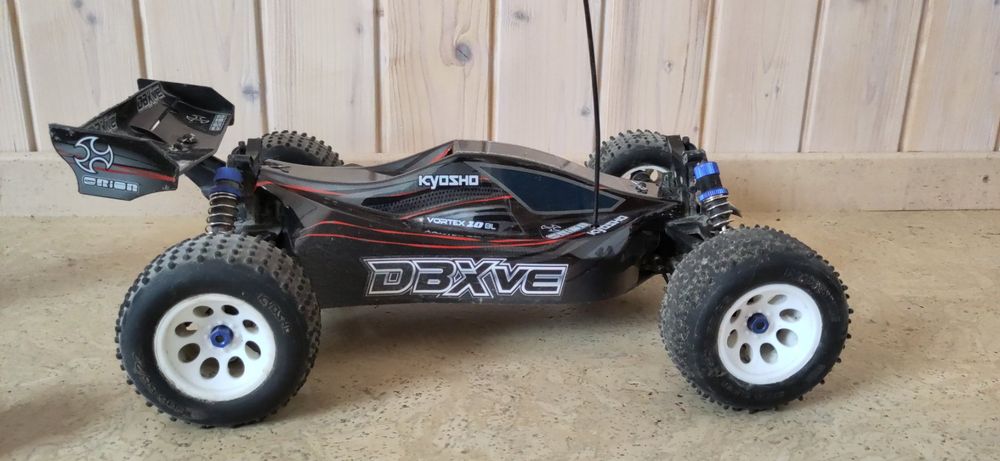 Kyosho DBX VE RC Buggy 1:10 inkl. Ersatzteile | Kaufen auf Ricardo