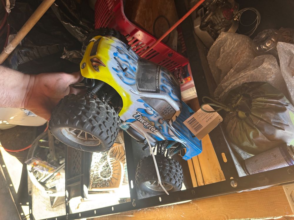 Rc Model 4x4 (Gebraucht) in Pratteln für CHF 60 – nur Abholung auf Ricardo kaufen