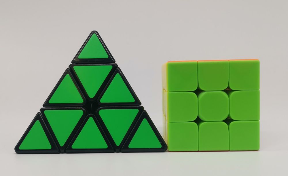 Rubik's Cube / Pyramix (Pyramid Rubik's Cube) (Neu und originalverpackt ...