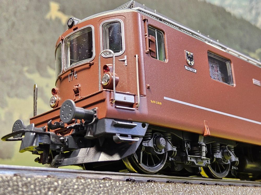 Roco 79819 _ BLS E-Lokomotive Re 4/4 Frutigen digital AC H0 (Gebraucht ...