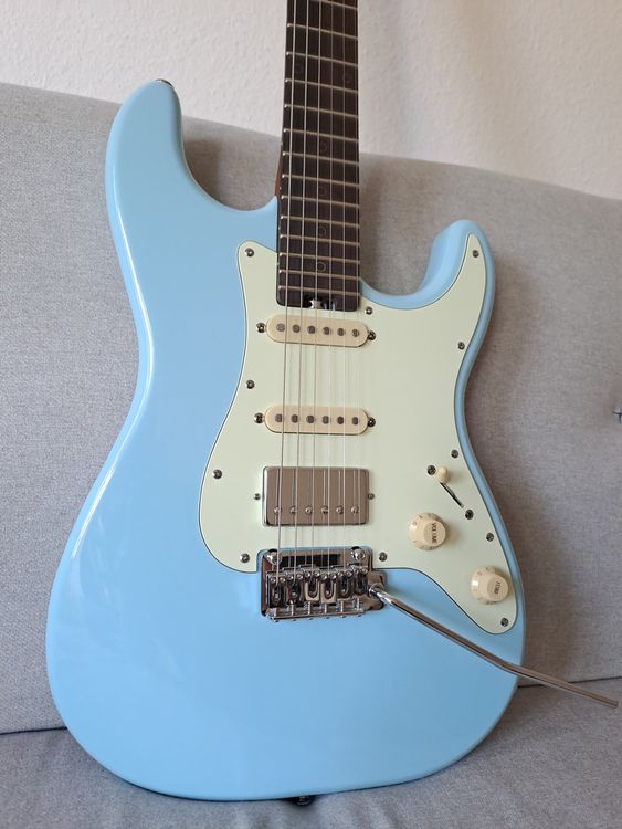 Schecter Stratocaster Nick Johnston HSS (Gebraucht) in Münsingen für ...