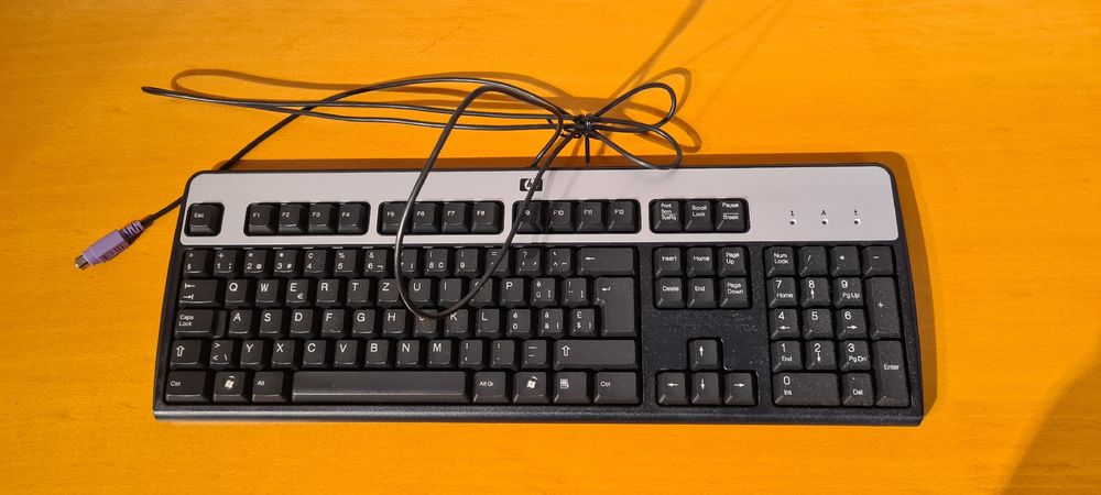 HP Multimedia Tastatur SK-2880 Swiss Layout (Neu und originalverpackt ...