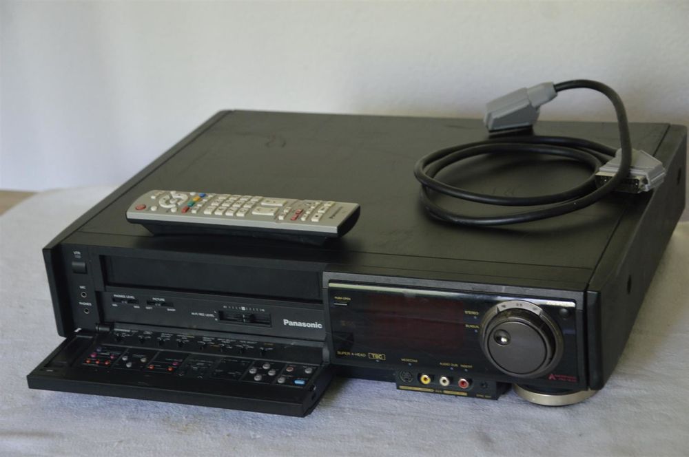Videorecorder Super VHS Panasonic FS200 (Gebraucht) in Collonges für ...