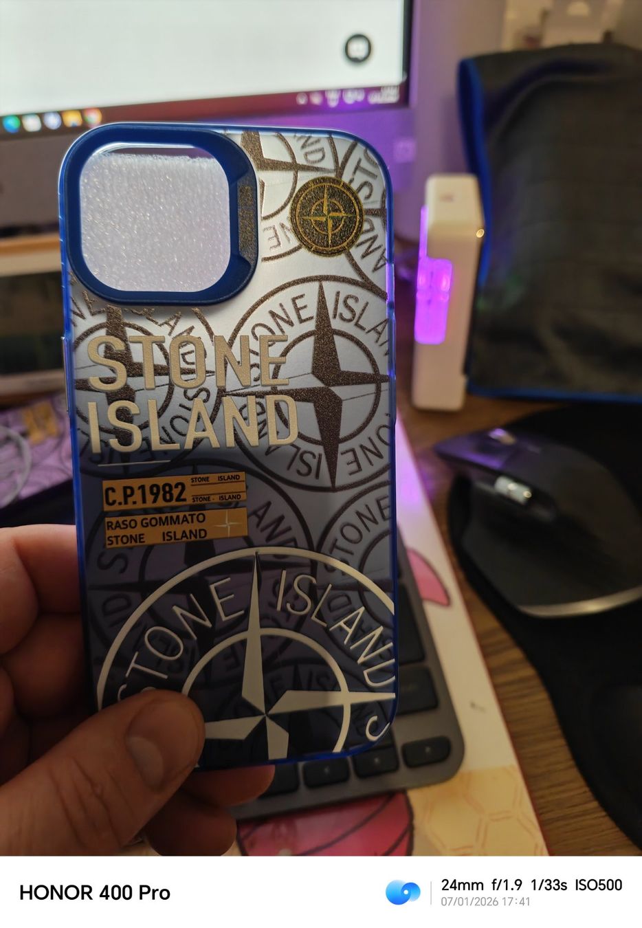 Coque très solide silicone pour iPhone 15 Stone island (Neuf avec ...