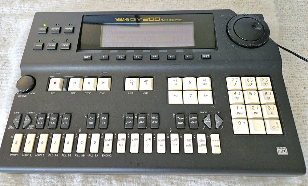 Yamaha QY 300 Sequencer Soundgenerator | Kaufen auf Ricardo