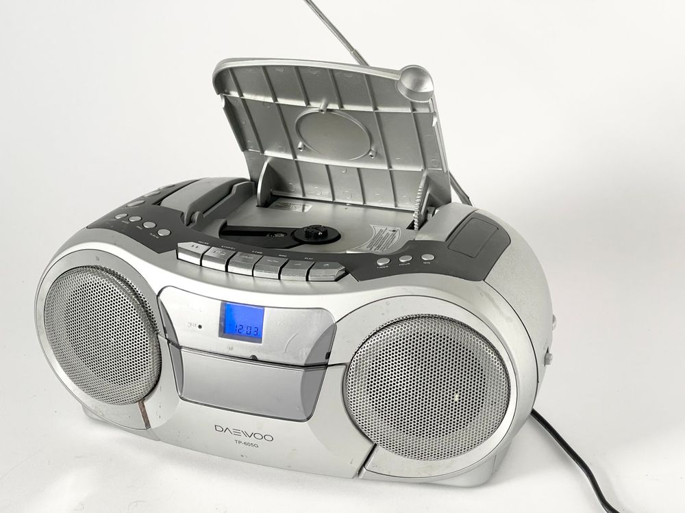 Daewoo Radio CD Kassetten Recorder | Kaufen auf Ricardo
