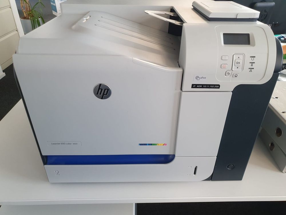 HP LaserJet 500 color M551 (gebraucht) mit 2x neuen Toner (Defekt) in ...