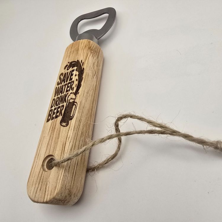 Apribottiglie in legno "Save Water Drink Beer" Nuovo! (Usato) a Chur ...