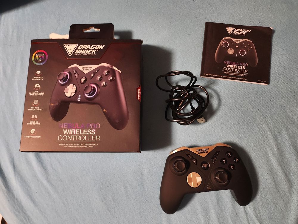 Dragon Shock Nebula Pro Wireless Controller (Neu (gemäss Beschreibung ...
