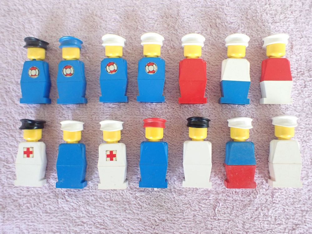 14 alte Lego Männchen Figuren der ersten Generation (Gebraucht) in ...