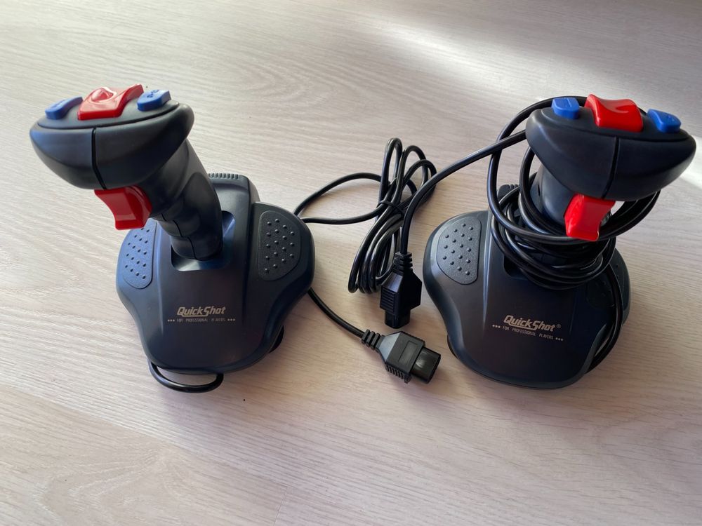 2 x Quickshot Controller für NES (Gebraucht) in Triesenberg für CHF 20 ...