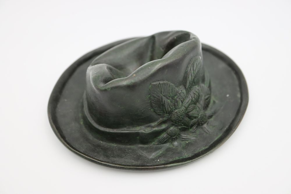 Antike Bronze Skulptur Hut mit Edelweiss Signiert 19/20. Jht (Gebraucht ...