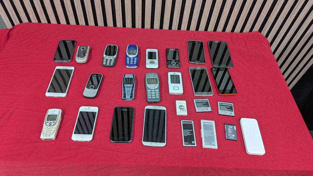Handysammlung - Nokia, Samsung, Sony Ericsson uvm. | Kaufen auf Ricardo
