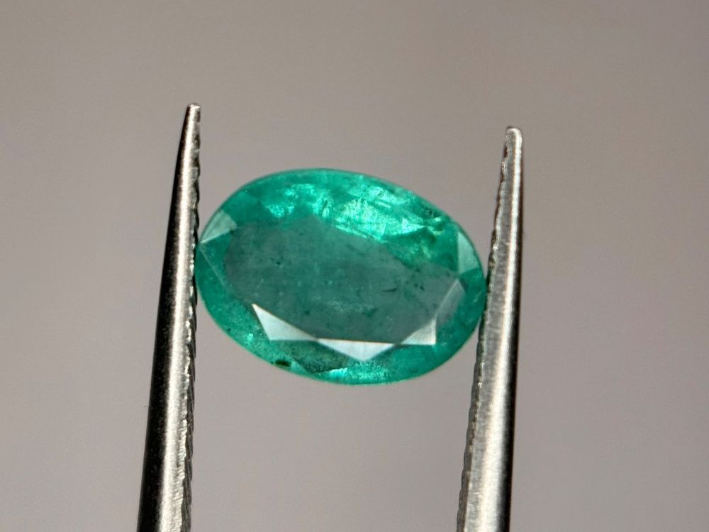 Ab 1 Fr. - 1.14 ct natürl. Smaragd Edelstein mit Zertifikat (Neu ...