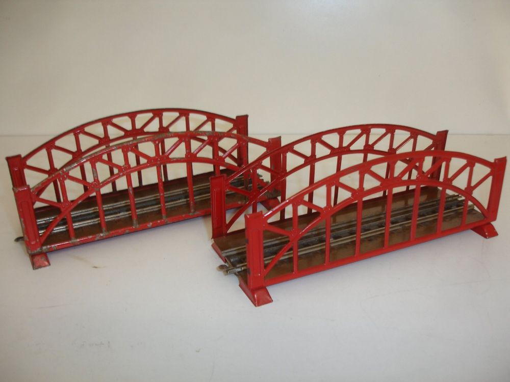 Märklin H0: 2x 467 Bogenbrücken/ ponts à arc (Gebraucht) in Fontaines ...