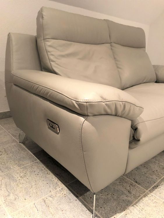 2er Sofa, echt Leder, elektrisch verstellbar | Kaufen auf Ricardo