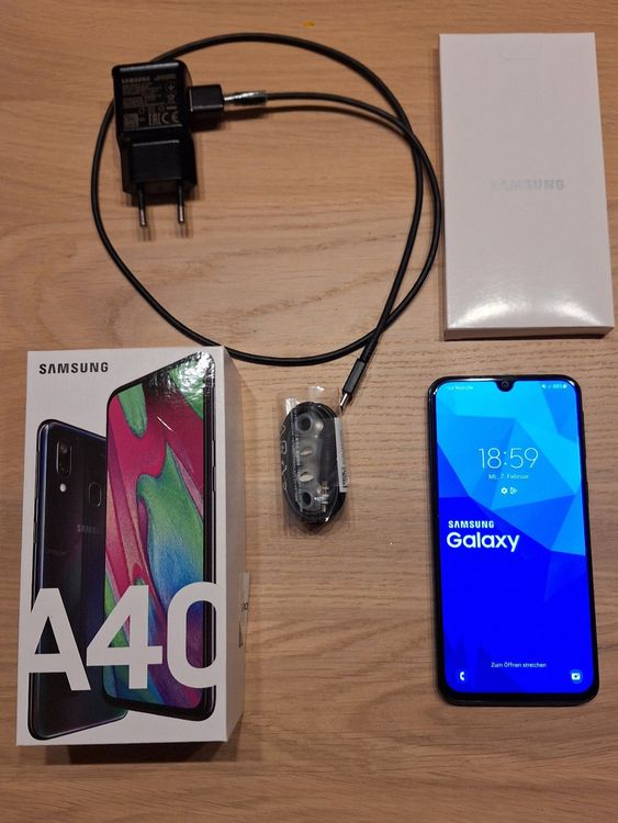 SAMSUNG Galasy A40, 64 GB, Black | Kaufen auf Ricardo