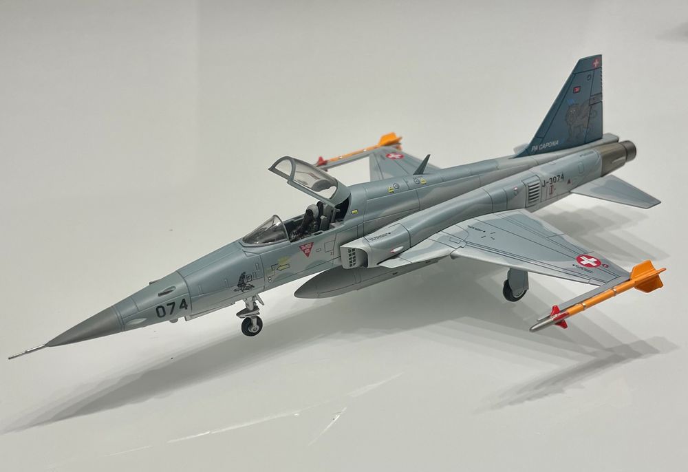 F-5E Tiger Swiss air force « Pa Capona » HB 1/72 (Gebraucht) in ...