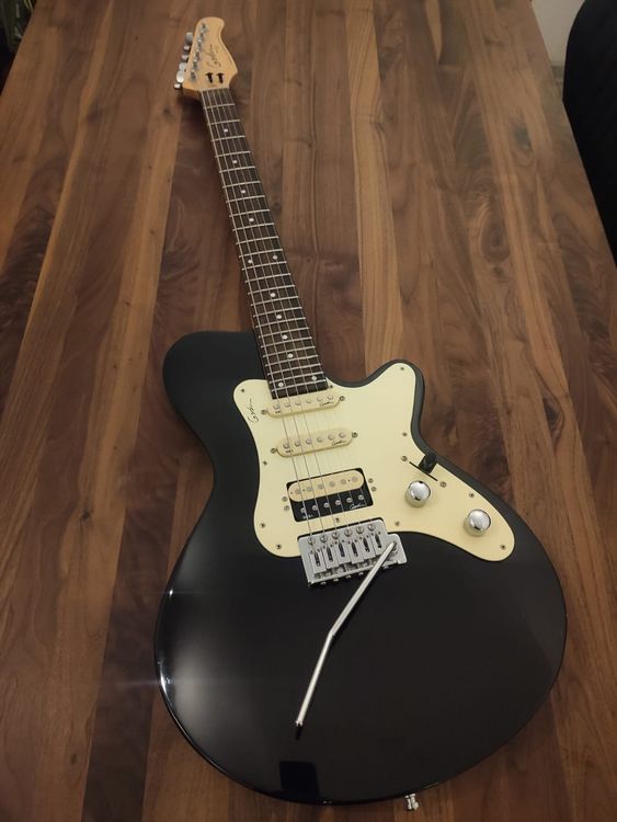 Godin SD Elektrische Gitarre Black / White (Gebraucht) in Bülach für ...