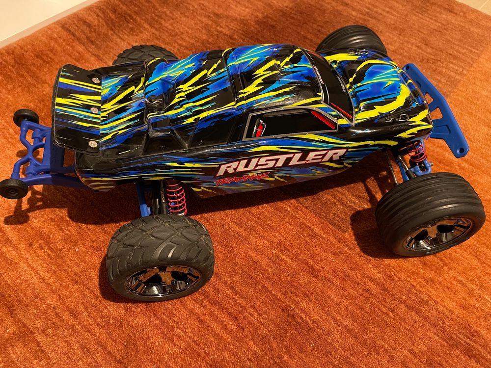 Traxxas Rustler VXL 3s 1:10 Velineon Carbon verstärkt (Gebraucht) in Wollerau für CHF 179 – mit ...