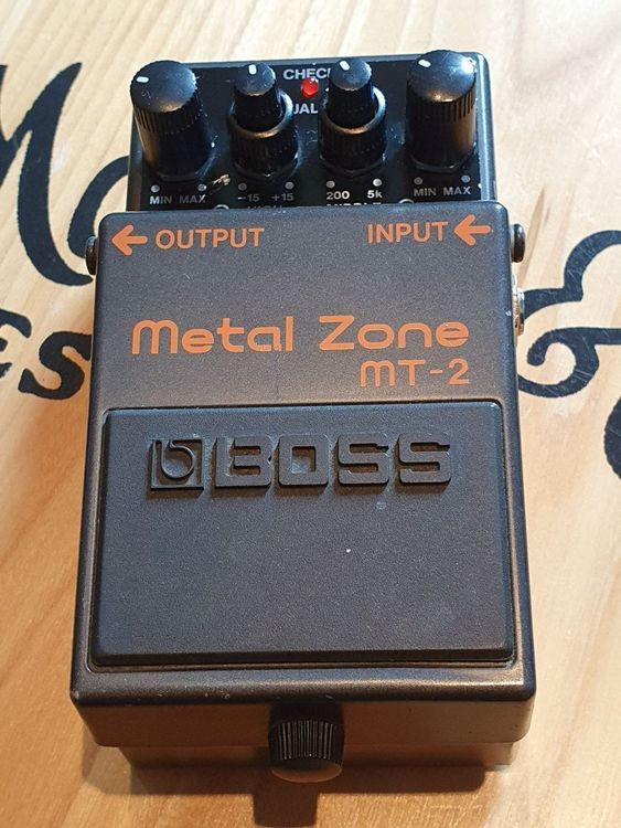 BOSS METAL ZONE MT-2...☆ (Gebraucht) in Farnern für CHF 60 – mit ...