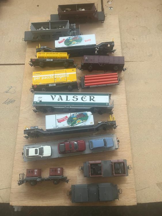 13 H0m Güterwagen (diverse) (Gebraucht) in Untereggen für CHF 140 – mit Lieferung auf Ricardo kaufen