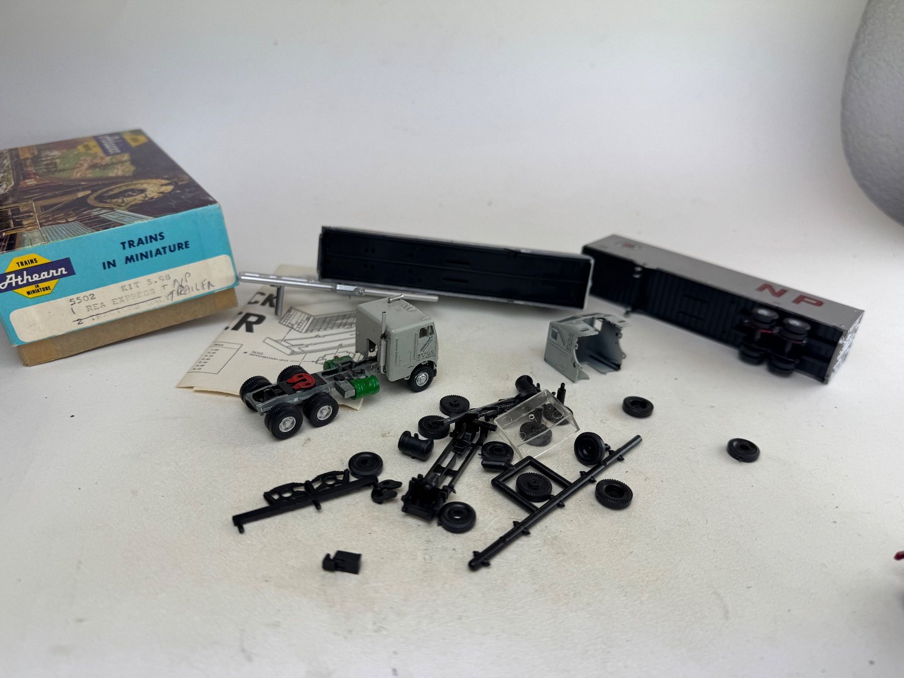 GB2- Athearn zwei US Zugmaschinen mit Sattelauflieger North (Gebraucht ...