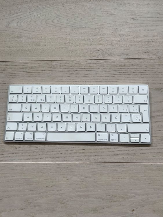 Apple Spanische Klaviatur | Kaufen auf Ricardo