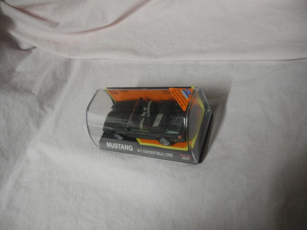 NEW RAY FORD MUSTANG G.T. CONVERTIBLE 1989 MIB | Kaufen auf Ricardo